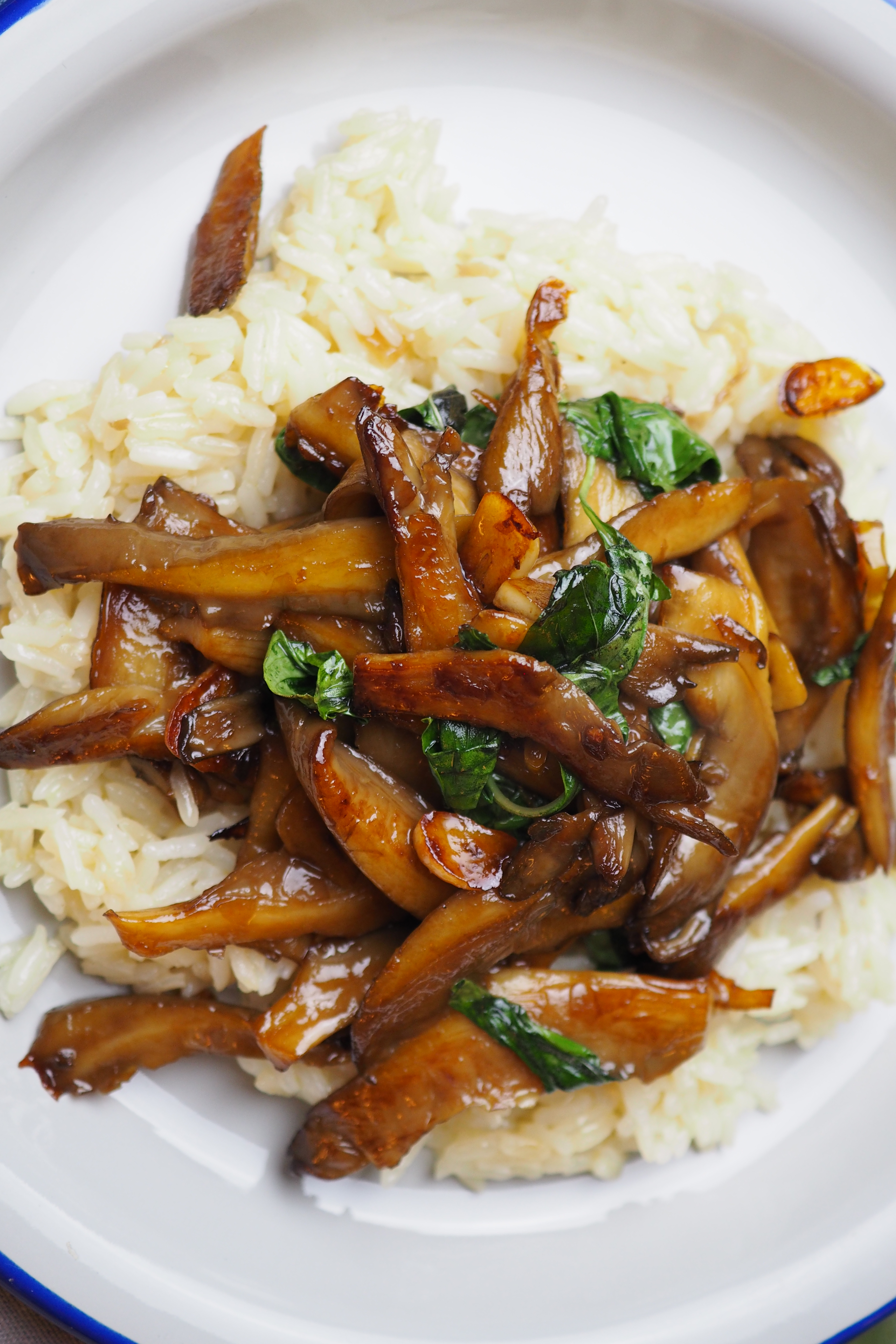 Potrawa z boczniaków z ryżem - Kuchnia Breni